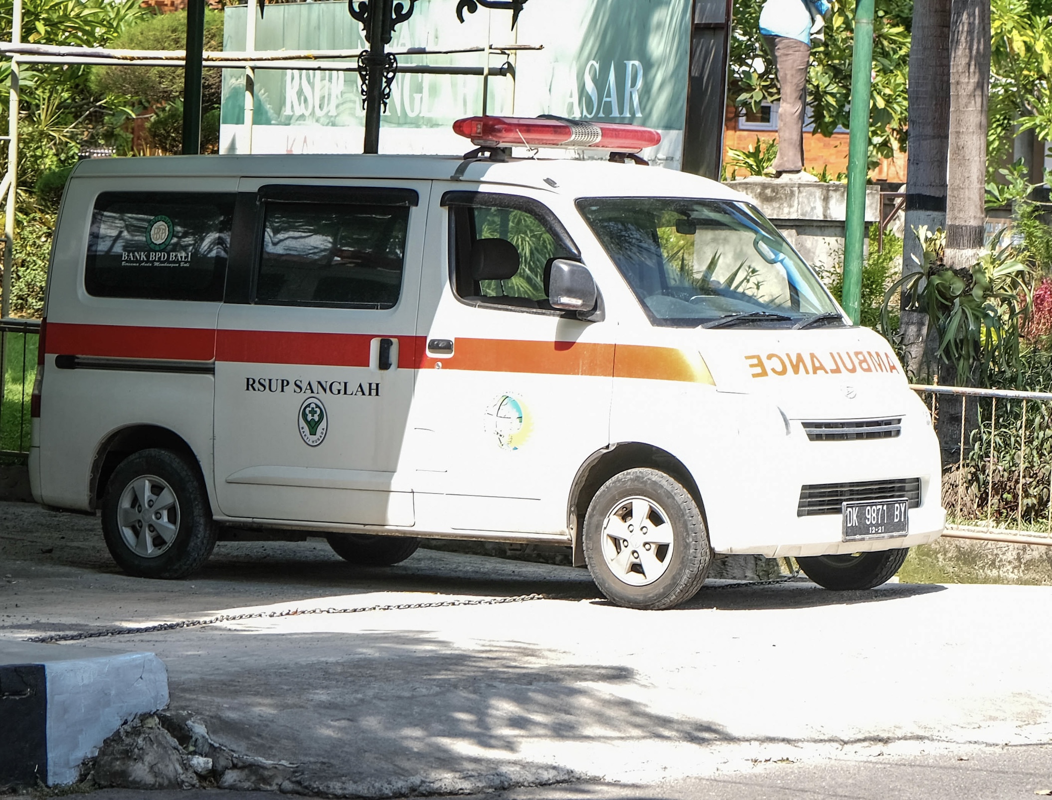 Bali Fire Fighter Dies In Motor Vehicle Crash - The Bali Sun