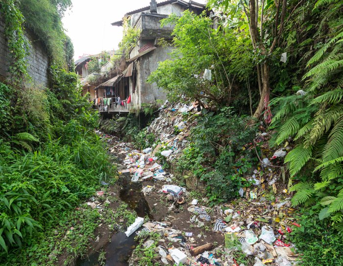 Bali Activists Collect 10 Tons Of Garbage In One Month After Installing ...