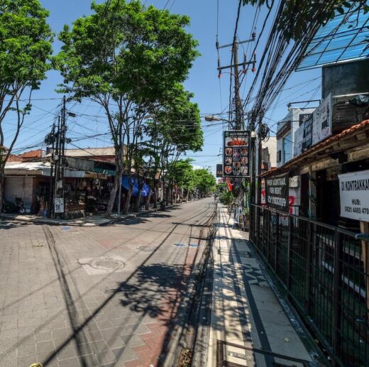 Foreign National Spotted Sleeping On Bali Side Road - The Bali Sun
