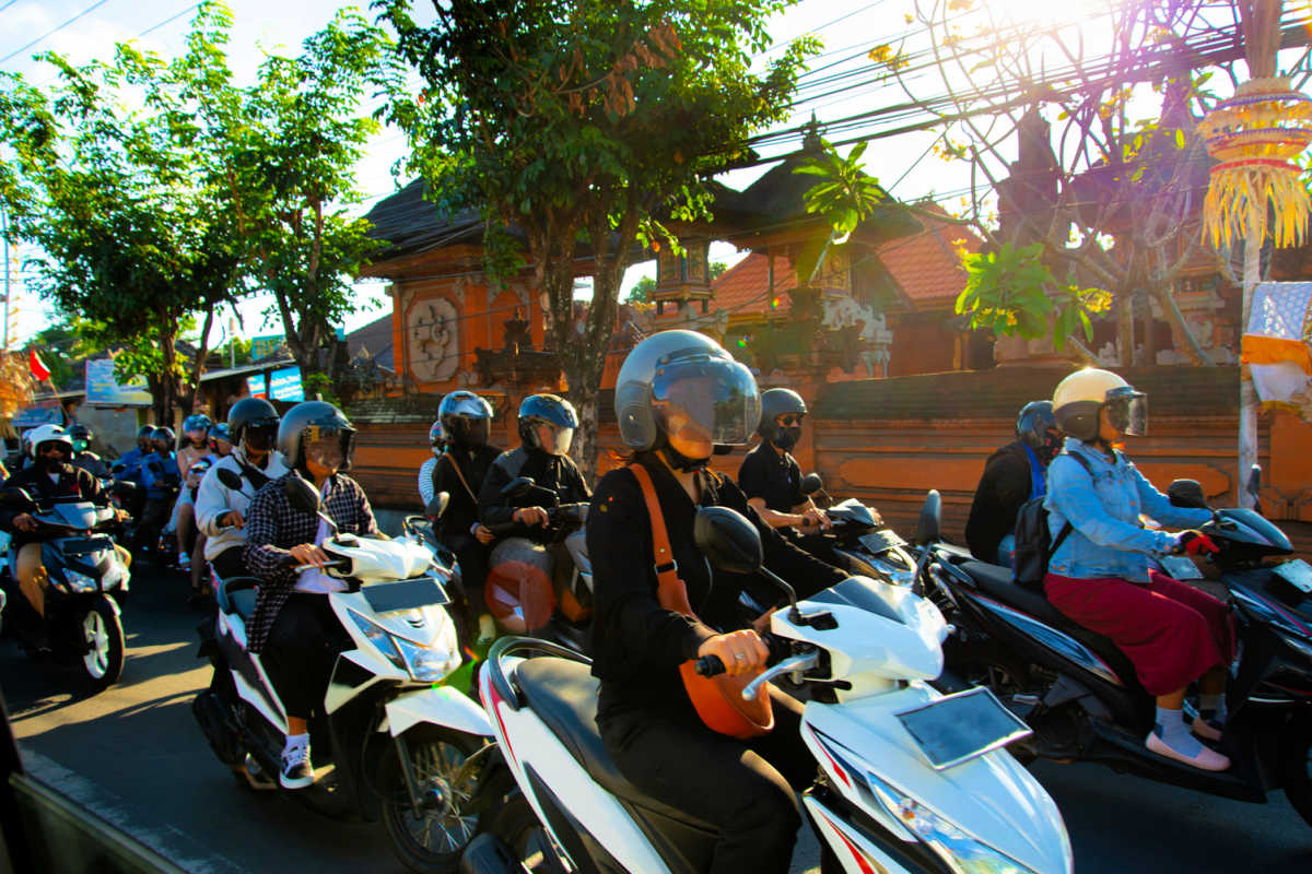 Bali Police Target Drivers Wearing Flip Flops Over Safety Concerns ...