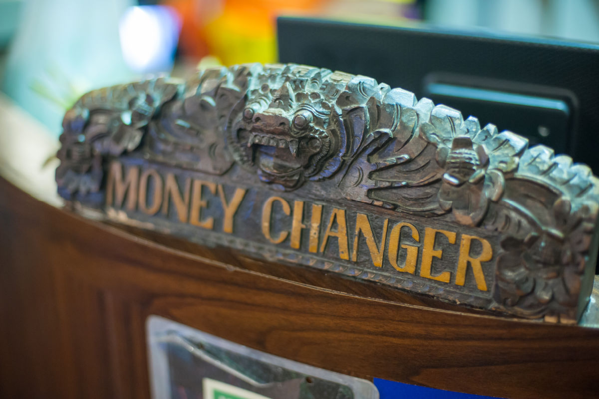 Bank Of Indonesia Issues Warning To Tourists Over Bali Money Changers ...