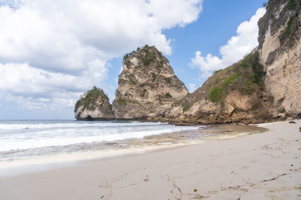 Search And Rescue Teams Confirm Missing Tourist Drowned Off Bali Coast ...
