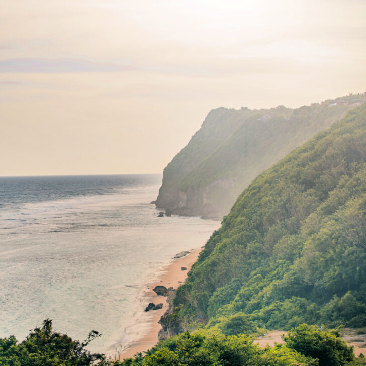 Bali Search And Rescue Save Two Russian Tourists Stranded By High Tide ...