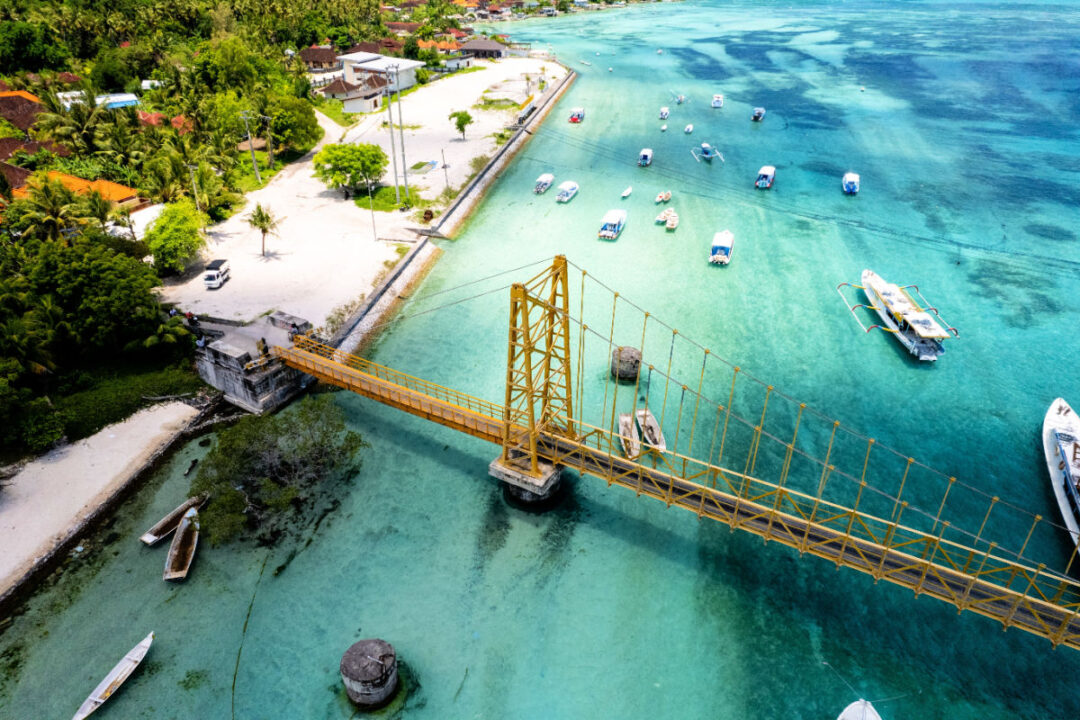 Easy Shuttle Service Connects Bali Tourists With Two Idyllic Nusa ...
