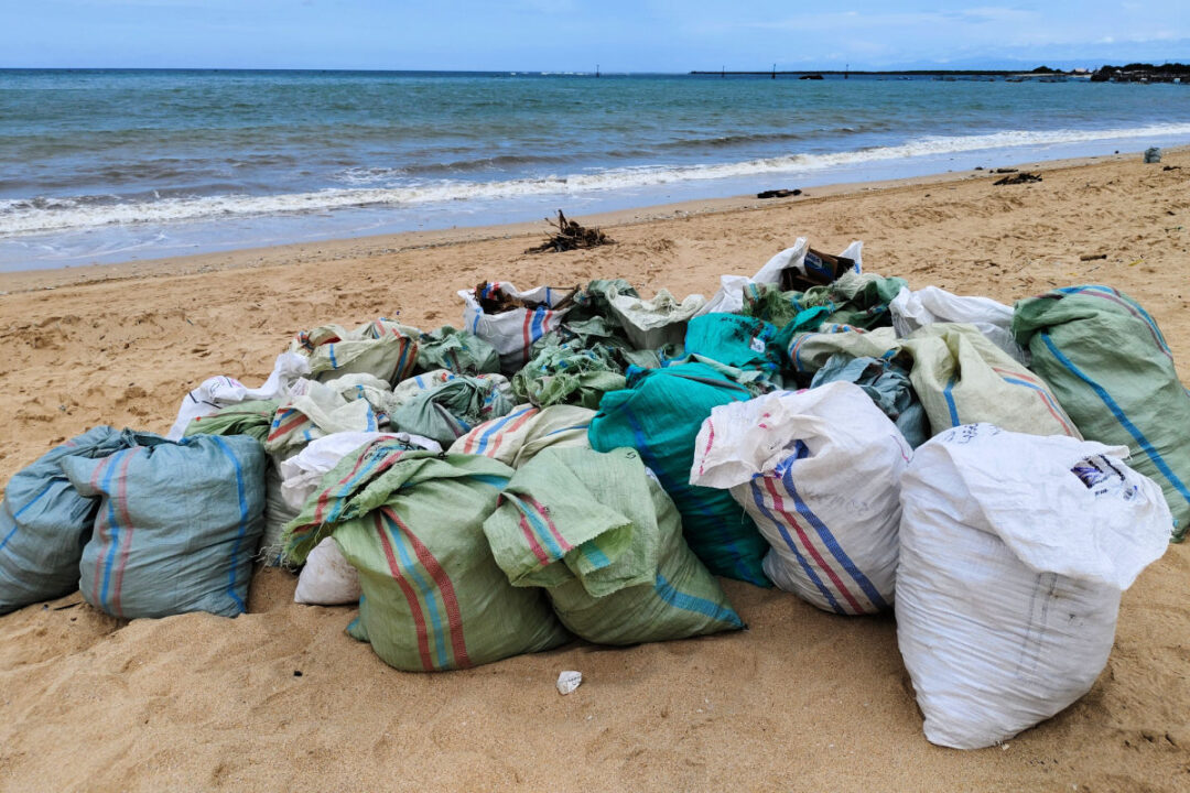 Over 3000 Tonnes Of Trash Has Landed On Bali’s Top Tourists Beaches ...