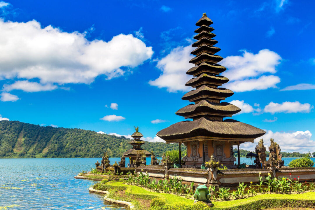 Stunning Balinese Temple Invites Tourists To Try Immersive New Cultural ...