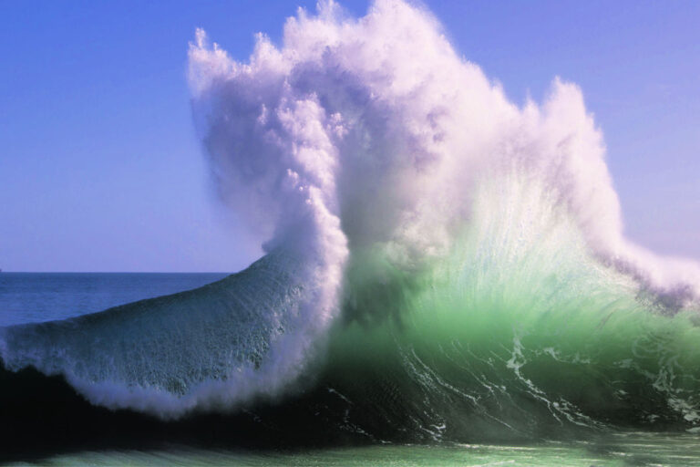Bali Tourist Fast Boat Services Cancelled Due To Dangerously High Waves ...